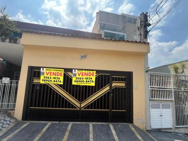 Sobrado em ótimo estado na Vila Caminho do Mar com 02 dormitórios