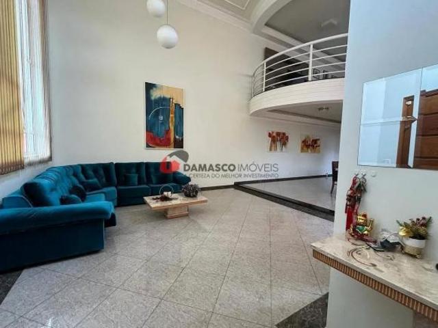Sobrado em Olímpico