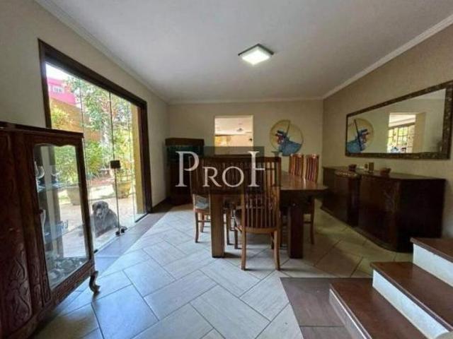 Sobrado em Osvaldo Cruz, São Caetano do Sul/SP de 302m² 3 quartos à venda por R$ 2.500.000,00
