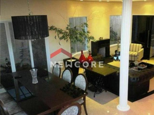 Sobrado em Avenida das Notas Loteamento Villa Branca Jacareí/SP