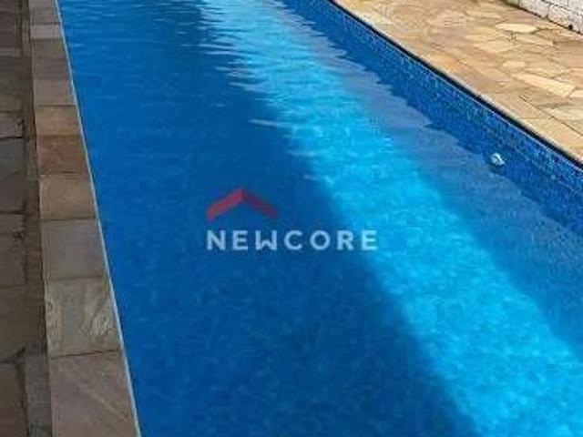 Sobrado em Avenida Orlando Ferreira Residencial Maricá Pindamonhangaba/SP