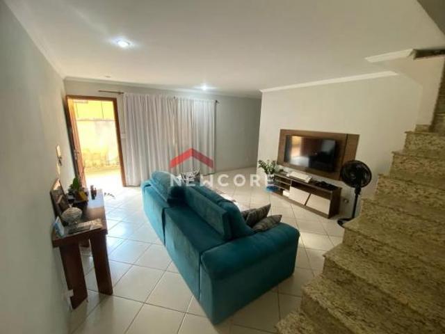 Sobrado em Avenida Marechal Deodoro Vila Valença São Vicente/SP