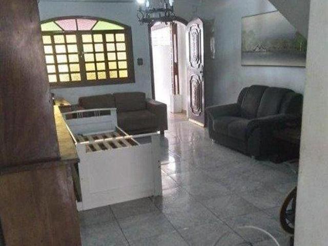 Sobrado em Agua Rasa