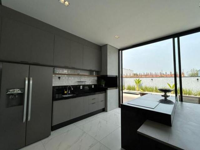 Sobrado em Alphaville Nova Esplanada, Votorantim/SP de 360m² 3 quartos à venda por R$ 3.300.000,00 o