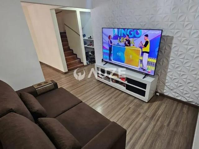 Sobrado em Alto Boqueirão, Curitiba/PR de 82m² 3 quartos à venda por R$ 449.000,00
