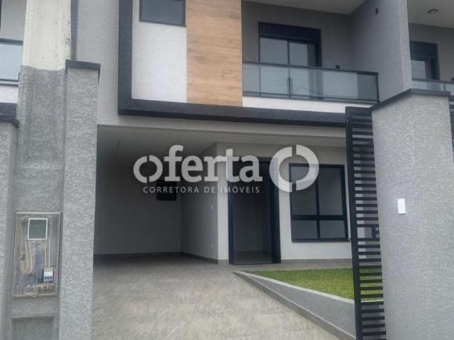 Sobrado em Araucária / Centro