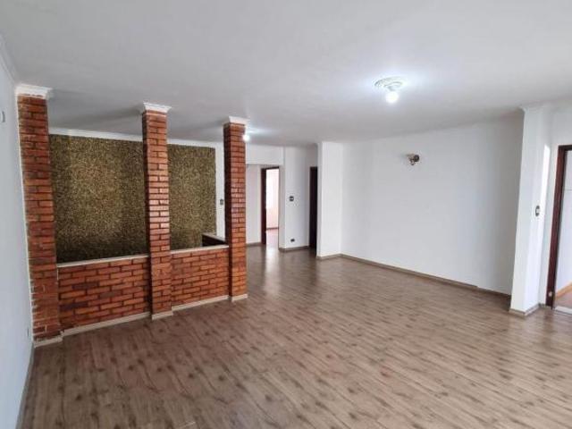 Sobrado em Barcelona, São Caetano do Sul/SP de 228m² 3 quartos à venda por R$ 1.280.000,00