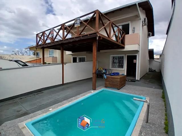 Sobrado em Bela Vista, Palhoça/SC de 54m² 2 quartos à venda por R$ 497.000,00