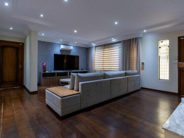Sobrado em Belenzinho, São Paulo/SP de 355m² 3 quartos à venda por R$ 2.500.000,00