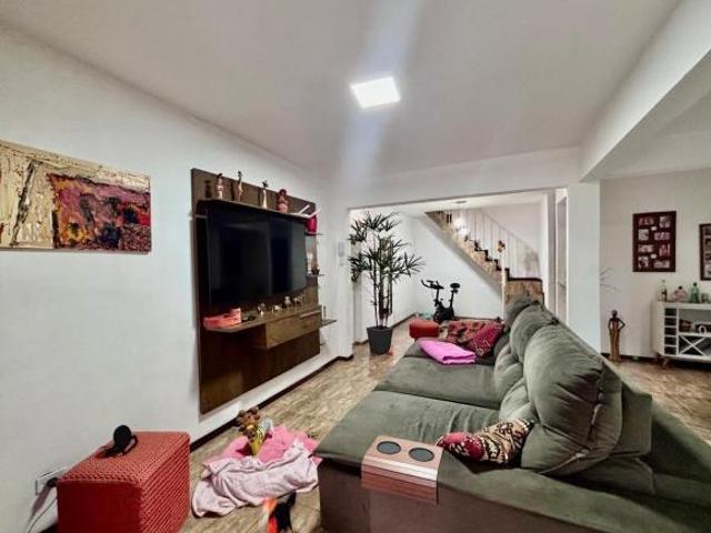 Sobrado em Boqueirão, Curitiba/PR de 0m² à venda por R$ 490.000,00