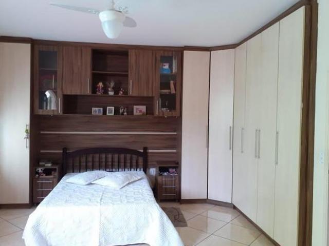 Sobrado em Borda da Mata, Caçapava/SP de 0m² 5 quartos à venda por R$ 425.000,00