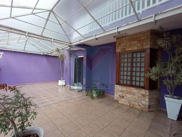 Sobrado em Cumbica, Guarulhos: 186m², 4 dormitórios, 2 banheiros por R$980.00.