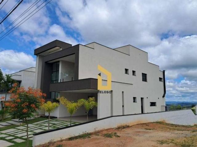 Sobrado em C.F | 4 suítes | ampla sala | 4 vagas | fino acabamento | 490 m² TE | 276 m² A.C | Bragan