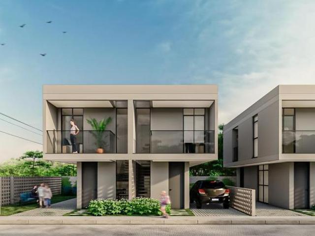 Sobrado em Caiobá a 850m da Praia, 2 Quartos, Suíte e Churrasqueira por 447.200,00
