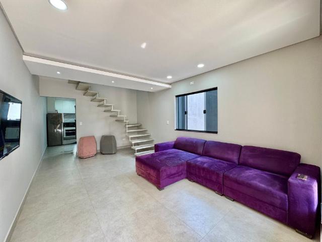 Sobrado em Campo da Aviação, Praia Grande/SP de 160m² 3 quartos à venda por R$ 934.000,00
