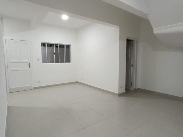 Sobrado em Campo da Aviação, Praia Grande/SP de 203m² 3 quartos à venda por R$ 999.000,00
