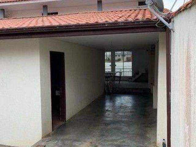 Sobrado em Campo Pequeno, Colombo/PR de 300m² 3 quartos à venda por R$ 550.000,00