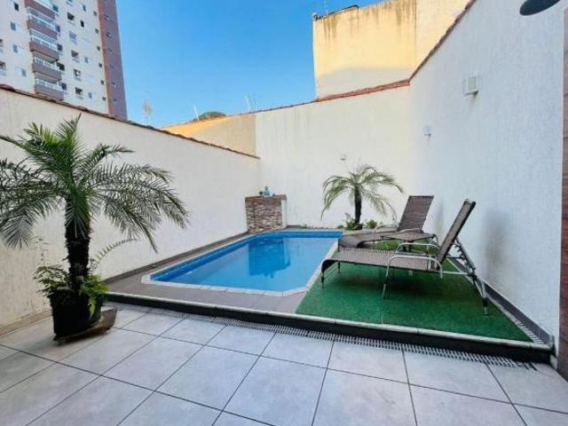 Sobrado em Canto do Forte Praia Grande