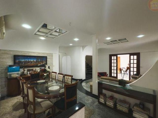 Sobrado em Canto do Forte, Praia Grande/SP de 288m² 4 quartos à venda por R$ 2.200.000,00