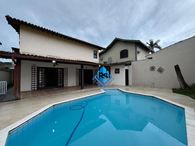 Sobrado em Canto do Forte, Praia Grande/SP de 297m² 4 quartos à venda por R$ 3.299.900,00