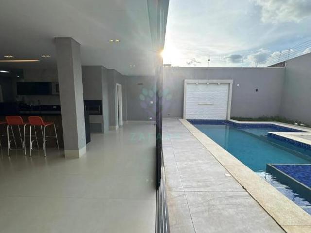 Sobrado em Carandá Bosque, Campo Grande/MS de 324m² 5 quartos à venda por R$ 2.600.000,00