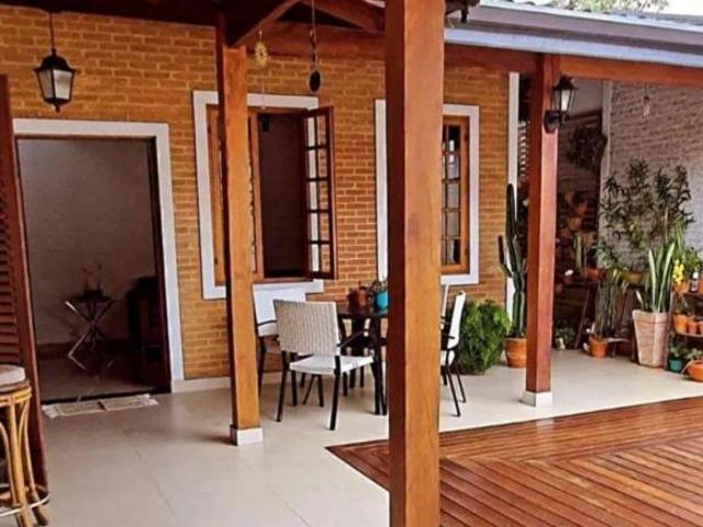 Sobrado em Centro, Ubatuba/SP de 150m² 4 quartos à venda por R$ 1.500.000,00