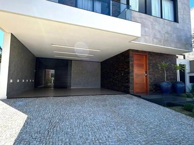 Sobrado em Centro, Franca/SP de 338m² 3 quartos à venda por R$ 3.000.000,00