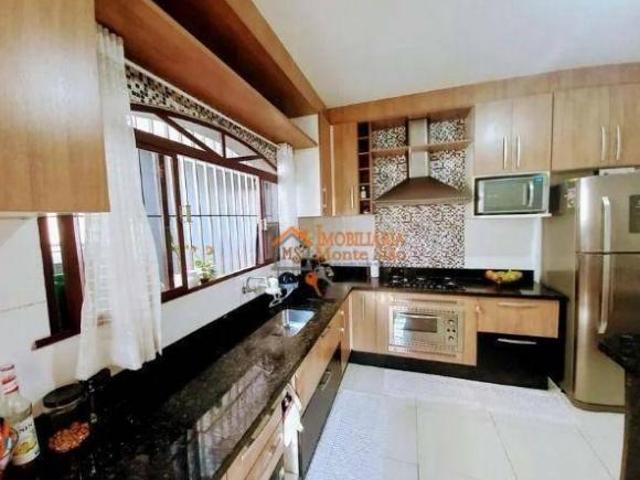 Sobrado em Centro, Itaquaquecetuba/SP de 175m² 3 quartos à venda por R$ 604.990,00