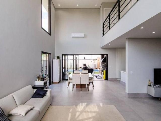 Sobrado em Centro, Jundiaí/SP de 242m² 4 quartos à venda por R$ 2.250.000,00