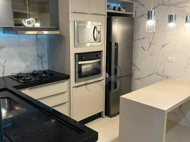 Sobrado em Centro, Londrina/PR de 110m² 3 quartos à venda por R$ 670.000,00