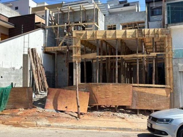Sobrado em Centro, Mogi das Cruzes/SP de 160m² 3 quartos à venda por R$ 950.000,00
