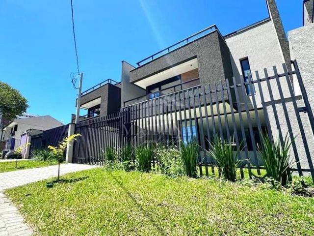Sobrado em Centro, São José dos Pinhais/PR de 198m² 3 quartos à venda por R$ 1.300.000,00