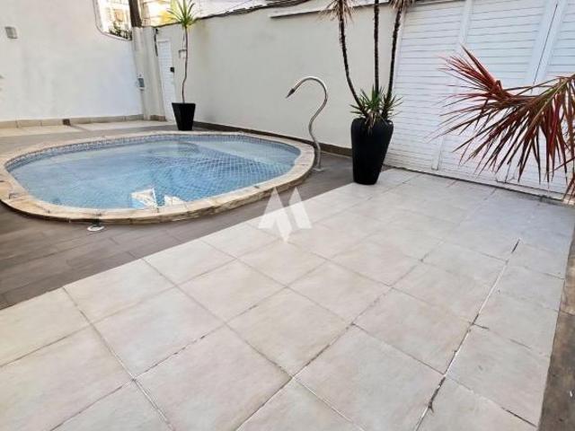Sobrado em Centro, São Vicente/SP de 231m² 3 quartos à venda por R$ 1.500.000,00