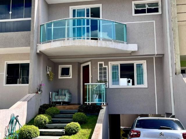 Sobrado em Cidade Industrial, Curitiba/PR de 160m² 3 quartos à venda por R$ 789.900,00