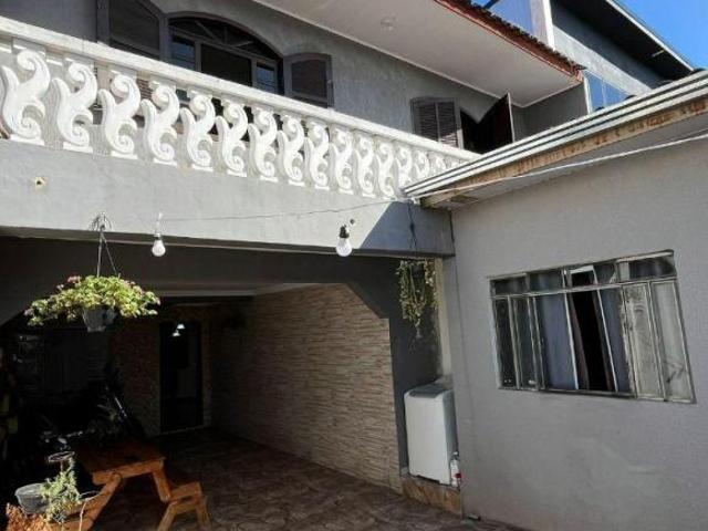 Sobrado em Cidade Industrial, Curitiba/PR de 180m² 5 quartos à venda por R$ 499.000,00