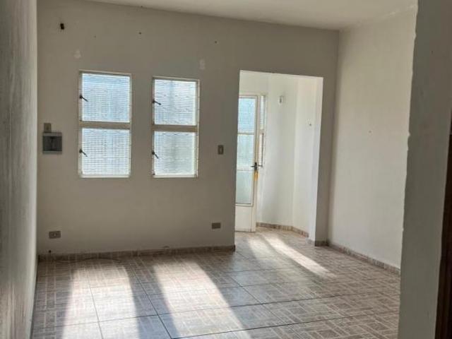 Sobrado em Cidade Jardim, Jacareí/SP de 0m² 2 quartos à venda por R$ 380.000,00
