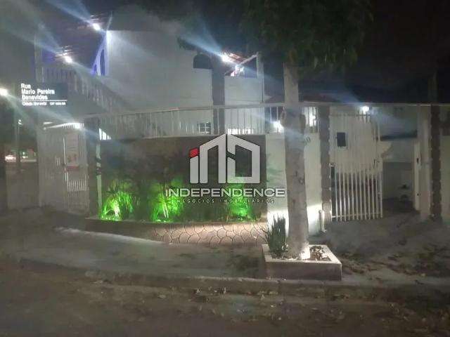 Sobrado em Cidade Morumbi, São José dos Campos/SP de 187m² 4 quartos à venda por R$ 635.000,00