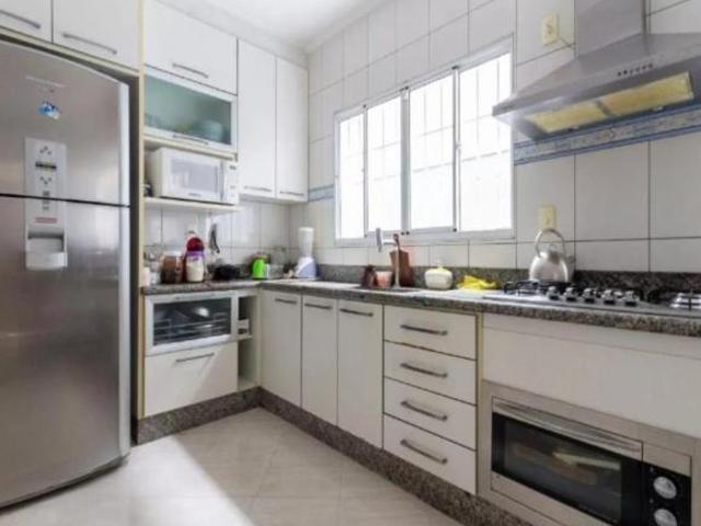 Sobrado em Cidade Patriarca, 200m², 3 Dormitórios