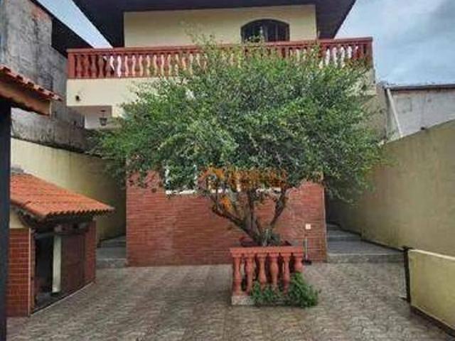 Sobrado em Cidade Soberana, Guarulhos/SP de 400m² 3 quartos à venda por R$ 692.250,00