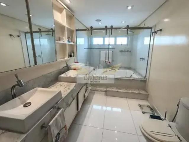 Sobrado em Condomínio Fechado com 3 Quartos para Comprar, 474m² Vila Gilda, Santo André/SP