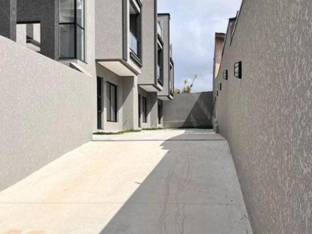 Sobrado em condomínio3 dormitórios com Terraço à venda Capão Raso Curitiba/PR