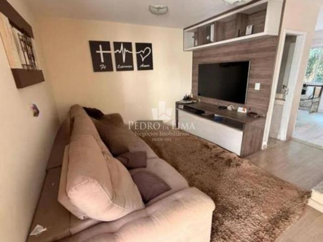 Sobrado em condominio 3 dormitorios, 1 suite e 4 vagas na Penha