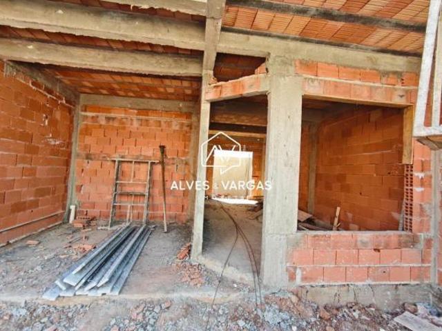 Sobrado em Condomínio 3 Quartos Uberaba 120m²