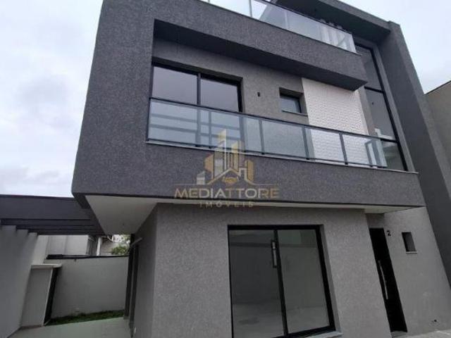Sobrado em Condomínio 3 quartos 1 suíte Uberaba Curitiba/PR