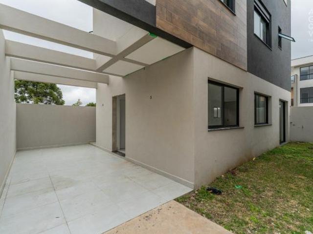 Sobrado em Condomínio, 03 Quartos, 02 Vagas, Terraço com Churrasqueira, Uberaba, Curitiba AGONLANÇ