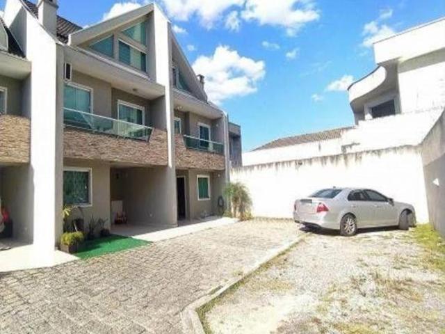 Sobrado em condomínio, 03 quartos, 02 vagas no Atuba/Tingui em Curitiba PR