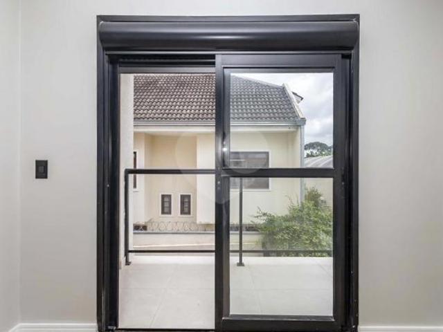 Sobrado em condomínio 041 99710 46 52