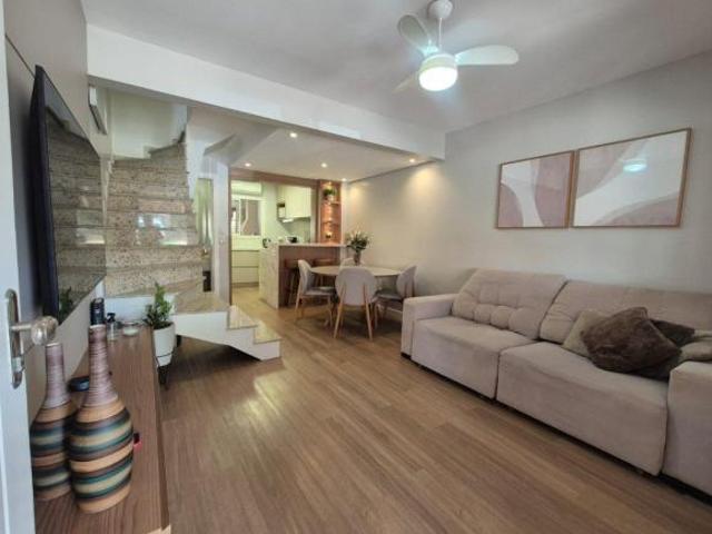 SOBRADO EM CONDOMINIO 103M², 2 QUARTOS, 2 VAGAS DE GARAGEM BAIRR