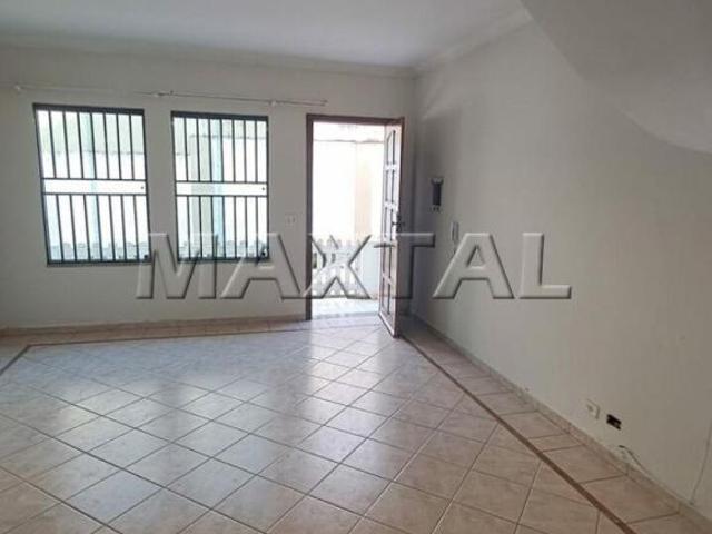 Sobrado em condomínio, 114m² com 3 dormitórios, 1 suíte e 2 vagas