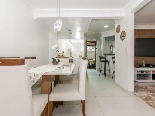 sobrado em condominio 132m2 planta 3 quartos mobiliado à venda no Afonso Pena SJPinhais R$ 620.000